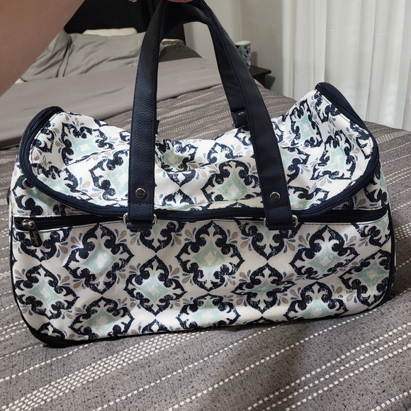 thirty-one | Bags | Rolling Thirtyone Duffle | Poshmark